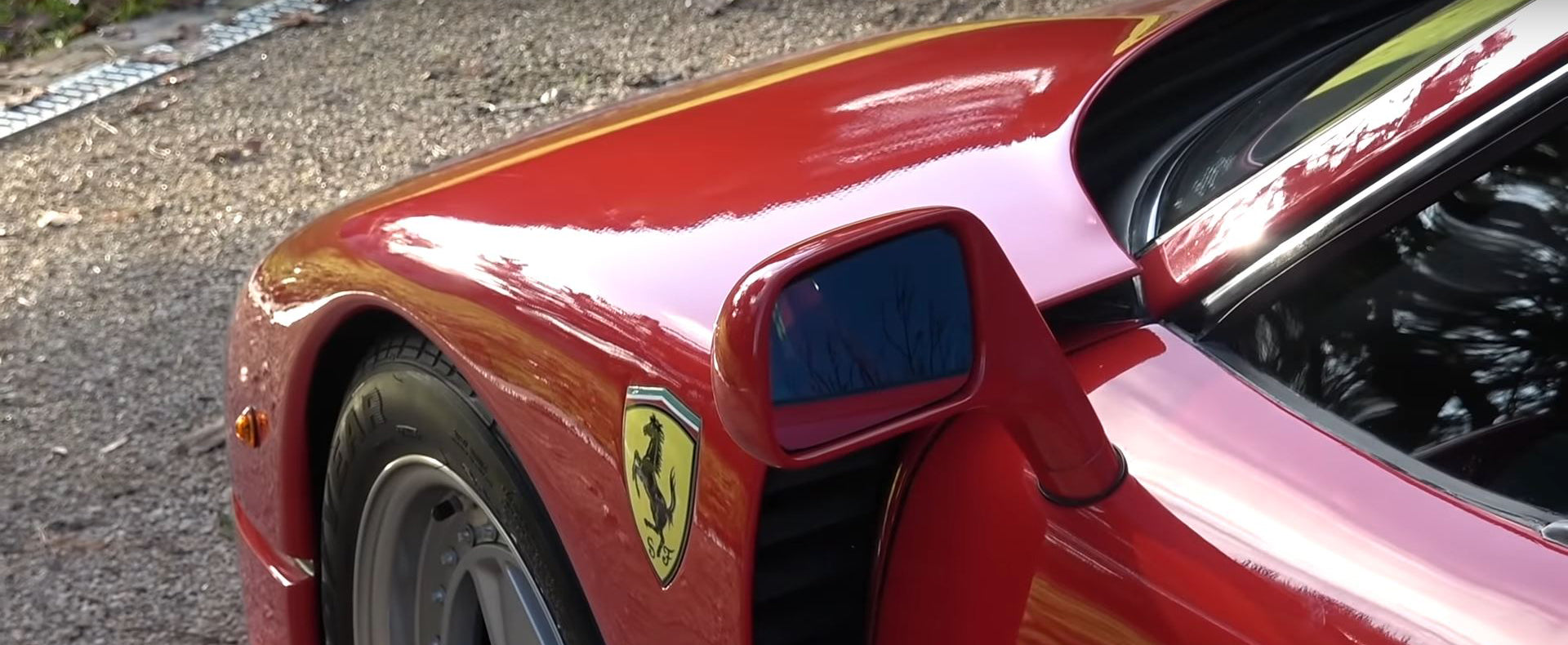 Ferrari F40 - The legend of the thin paint